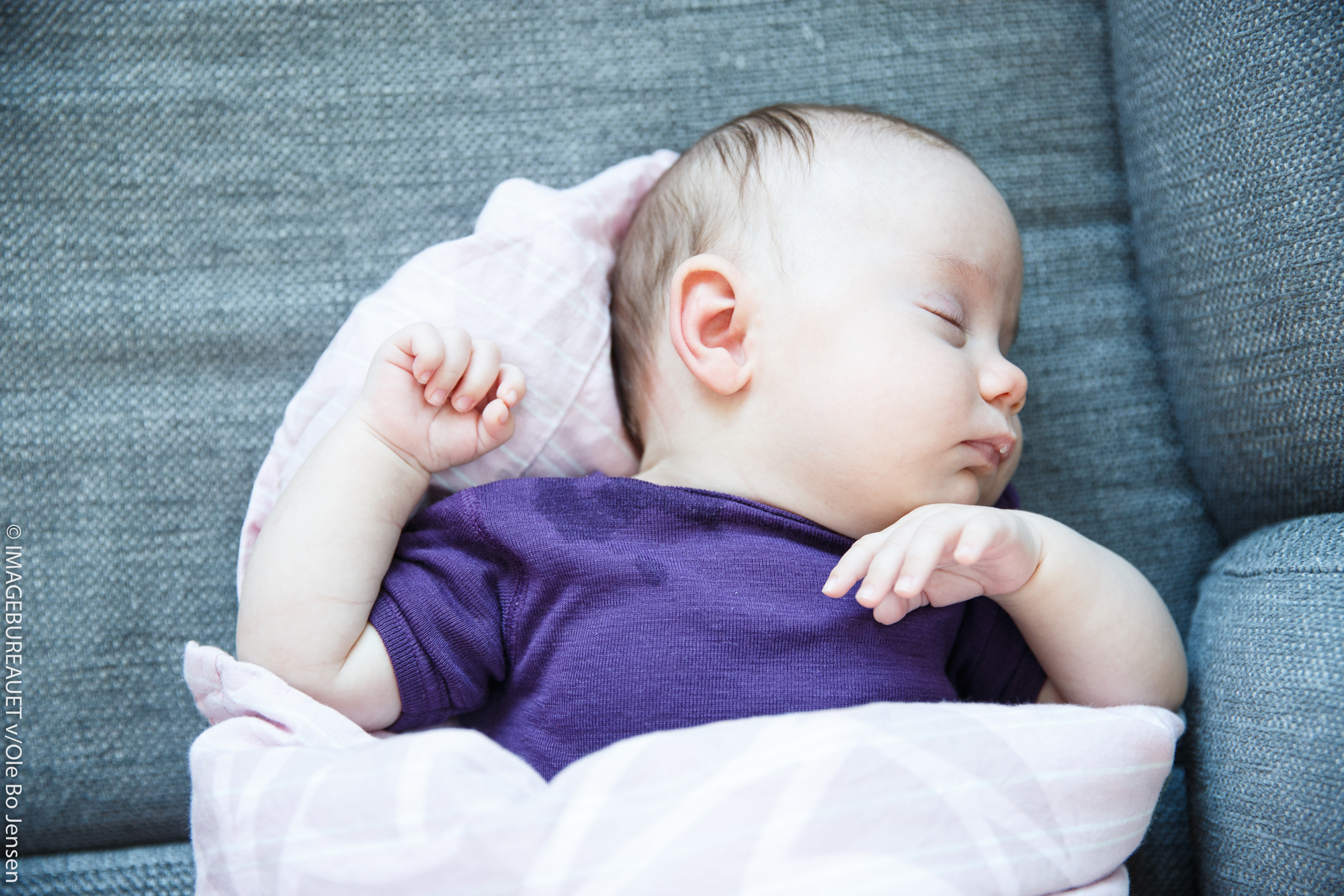 Sovende Barn På Skolen